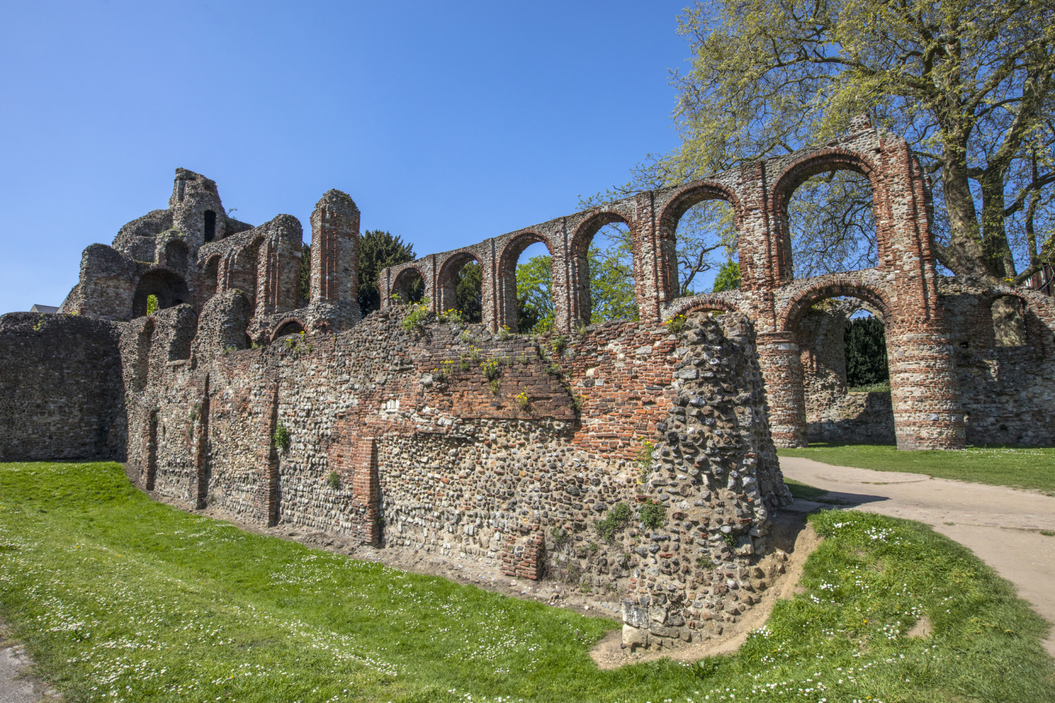 Trains From Oulton Broad North to Colchester | National Rail