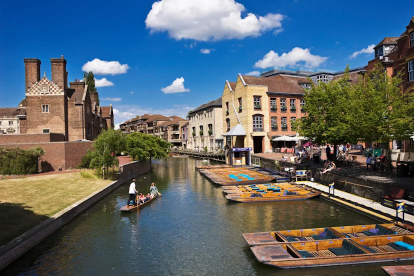 Trains From Oxford Parkway to Chafford Hundred Lakeside | National Rail